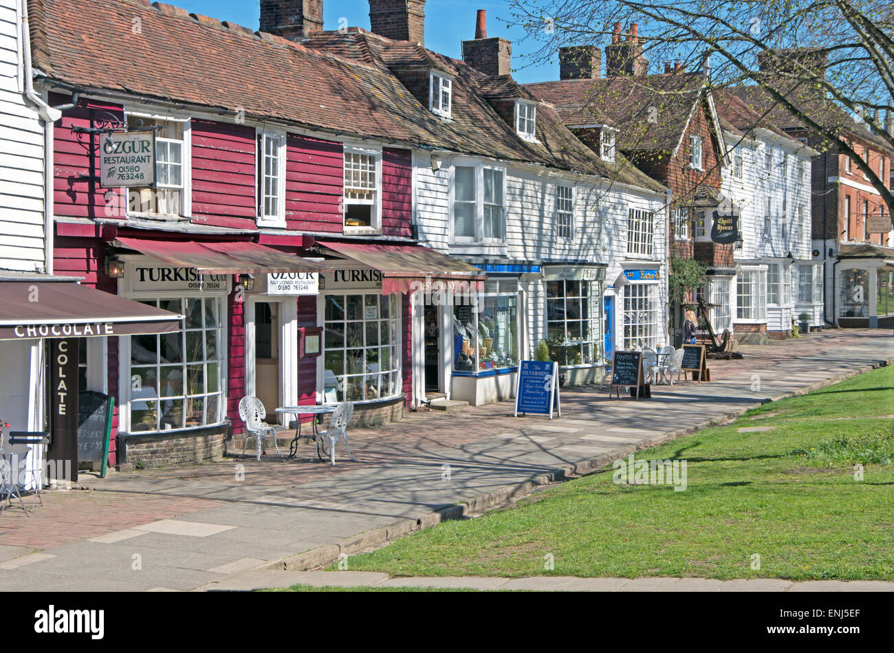 Tenterden Kent England Cafe and Shops High Street Stock Photo - Alamy