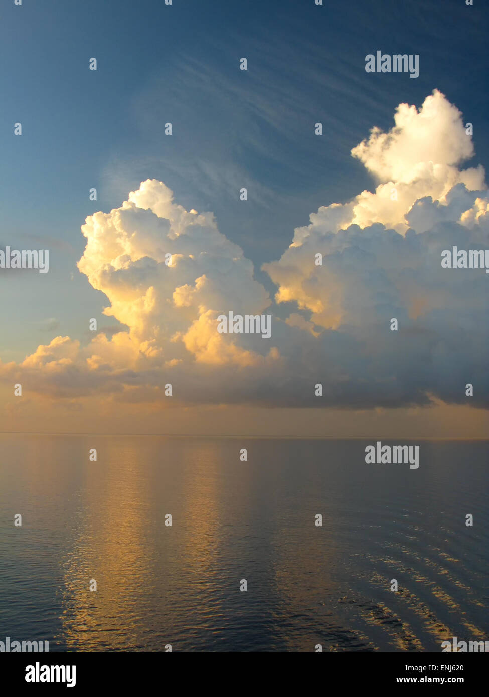 Beautiful clouds over ocean hi-res stock photography and images - Alamy