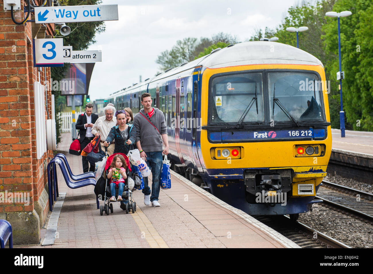 First Great Western 165 Stock Photo - Alamy