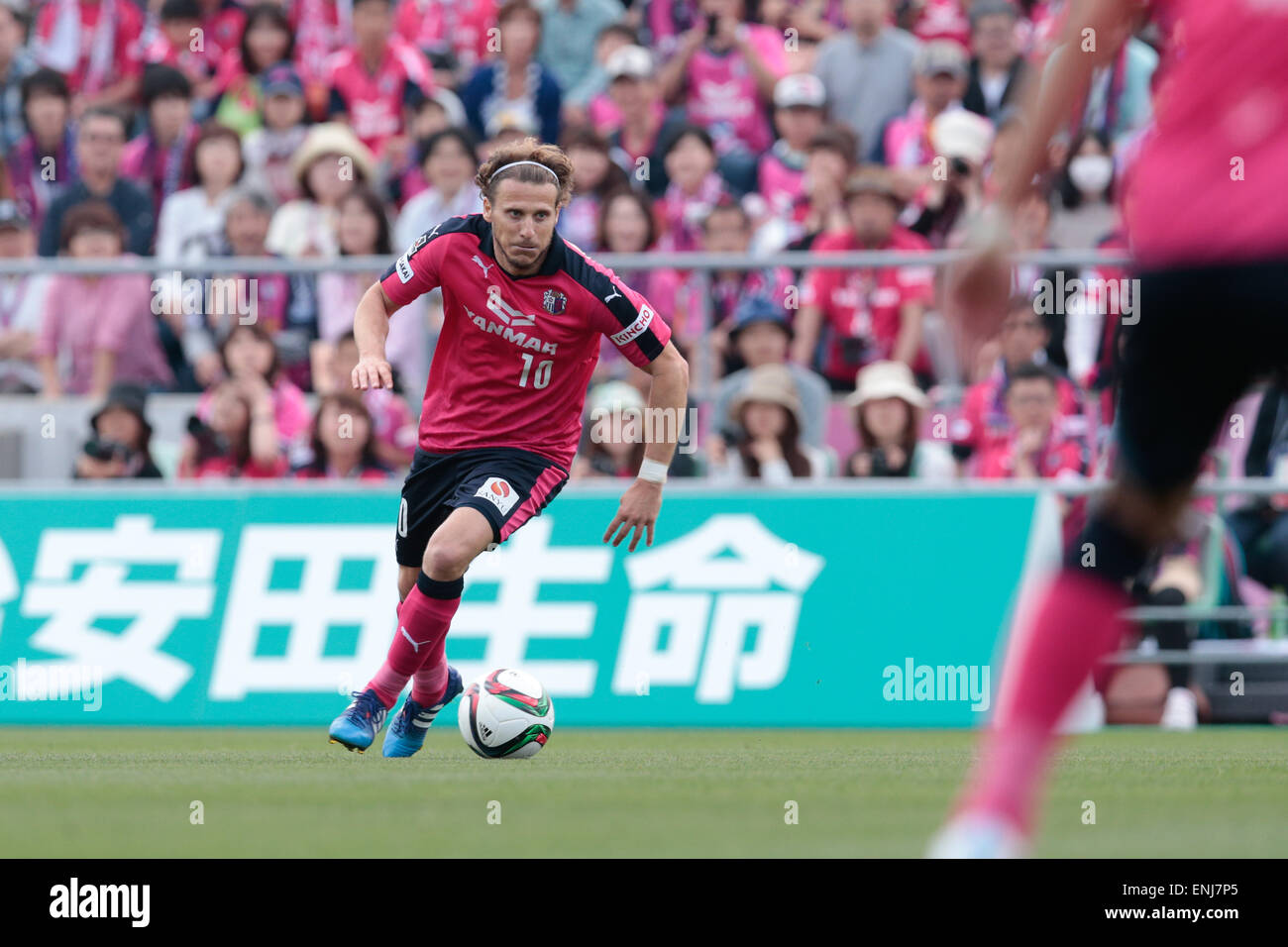 KINCHO Stadium, Osaka, Japan. 6th May, 2015. Diego Forlan (Cerezo), MAY ...