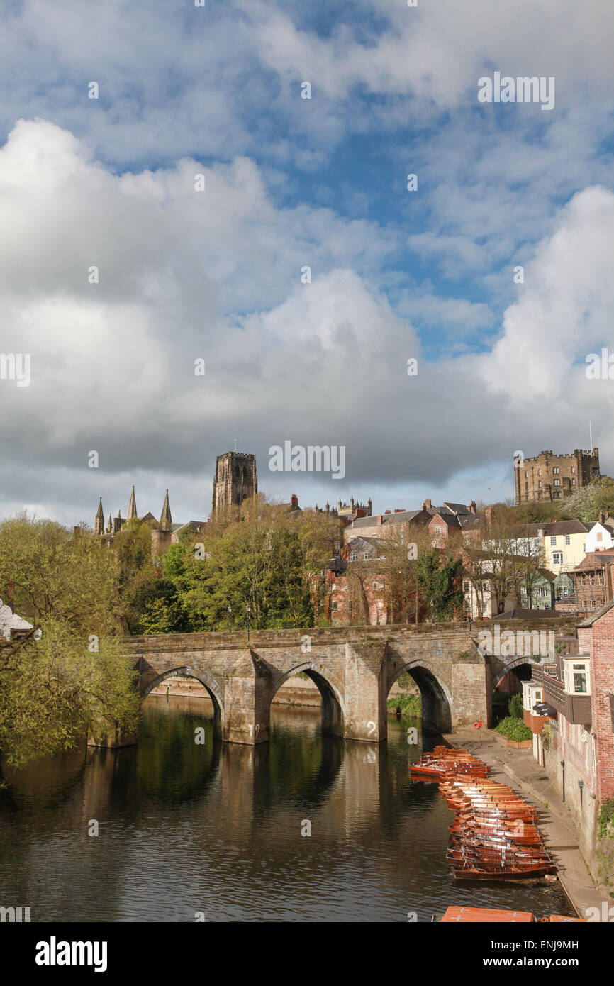 Elvet Bridge Durham City over the River Wear with Durham Cathedral in ...