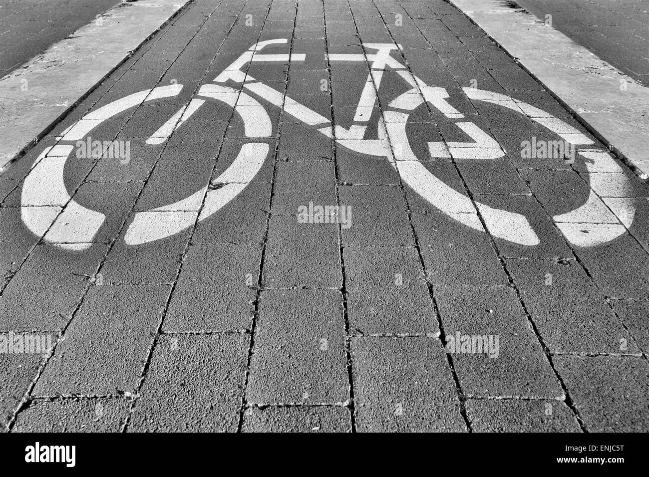 Cycling track with a drawing of a bicycle Stock Photo - Alamy