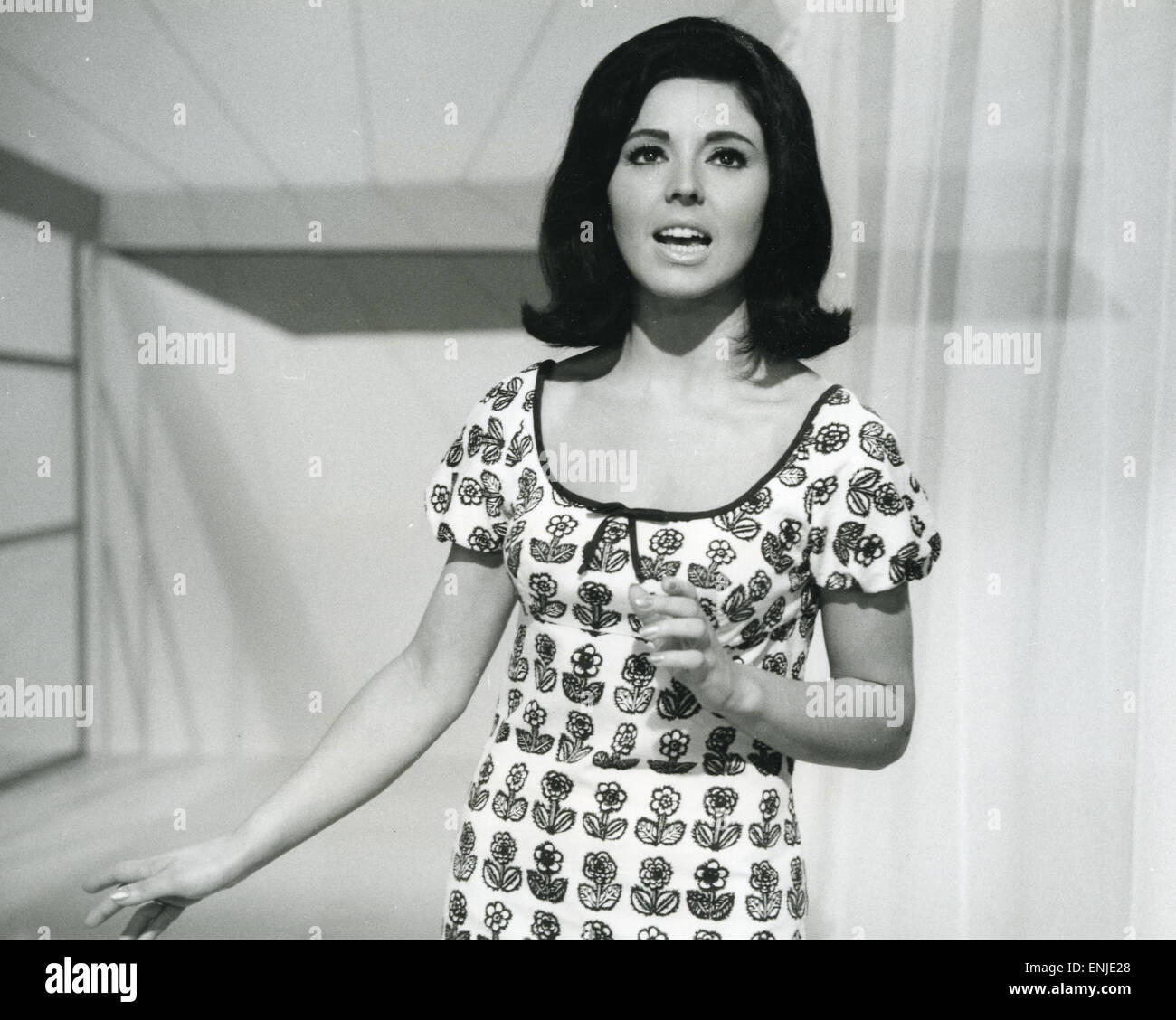 SUSAN MAUGHAN UK pop singer about 1967 Stock Photo - Alamy