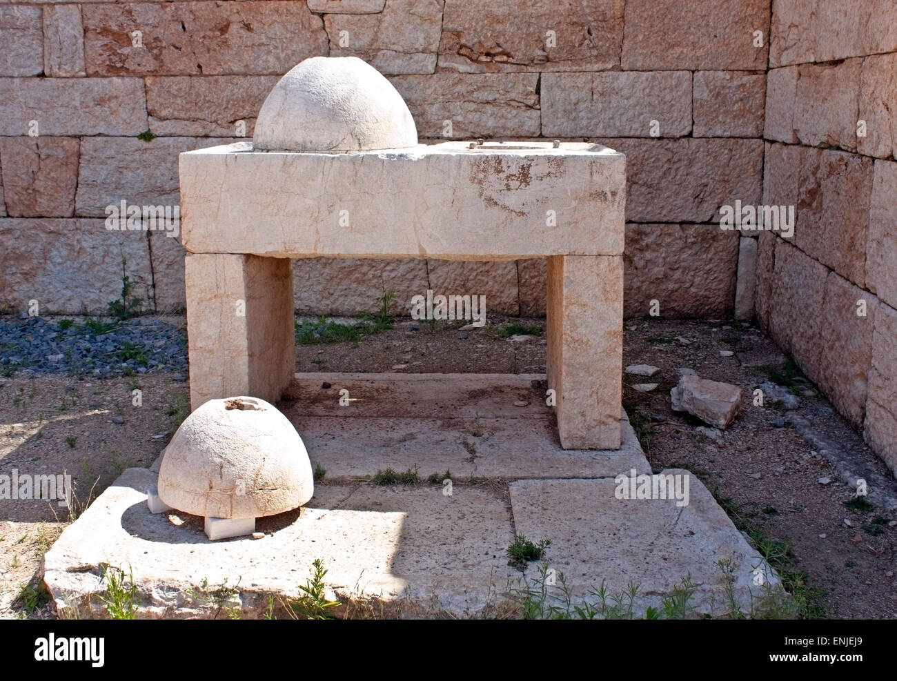 Agora greece hi-res stock photography and images - Alamy
