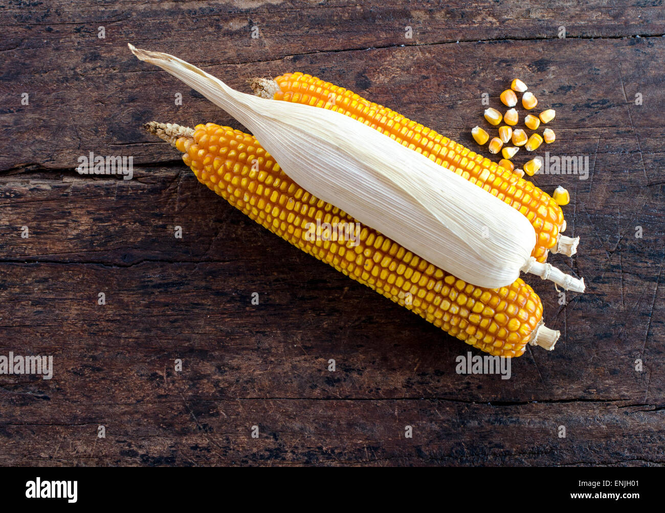 Corncob bunch hi-res stock photography and images - Alamy