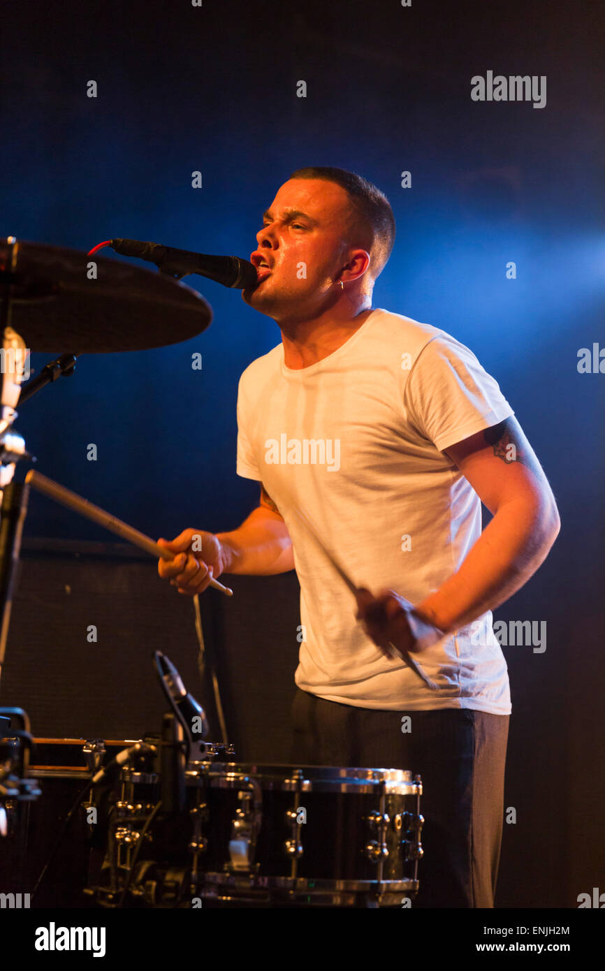 The band slaves hi-res stock photography and images - Alamy