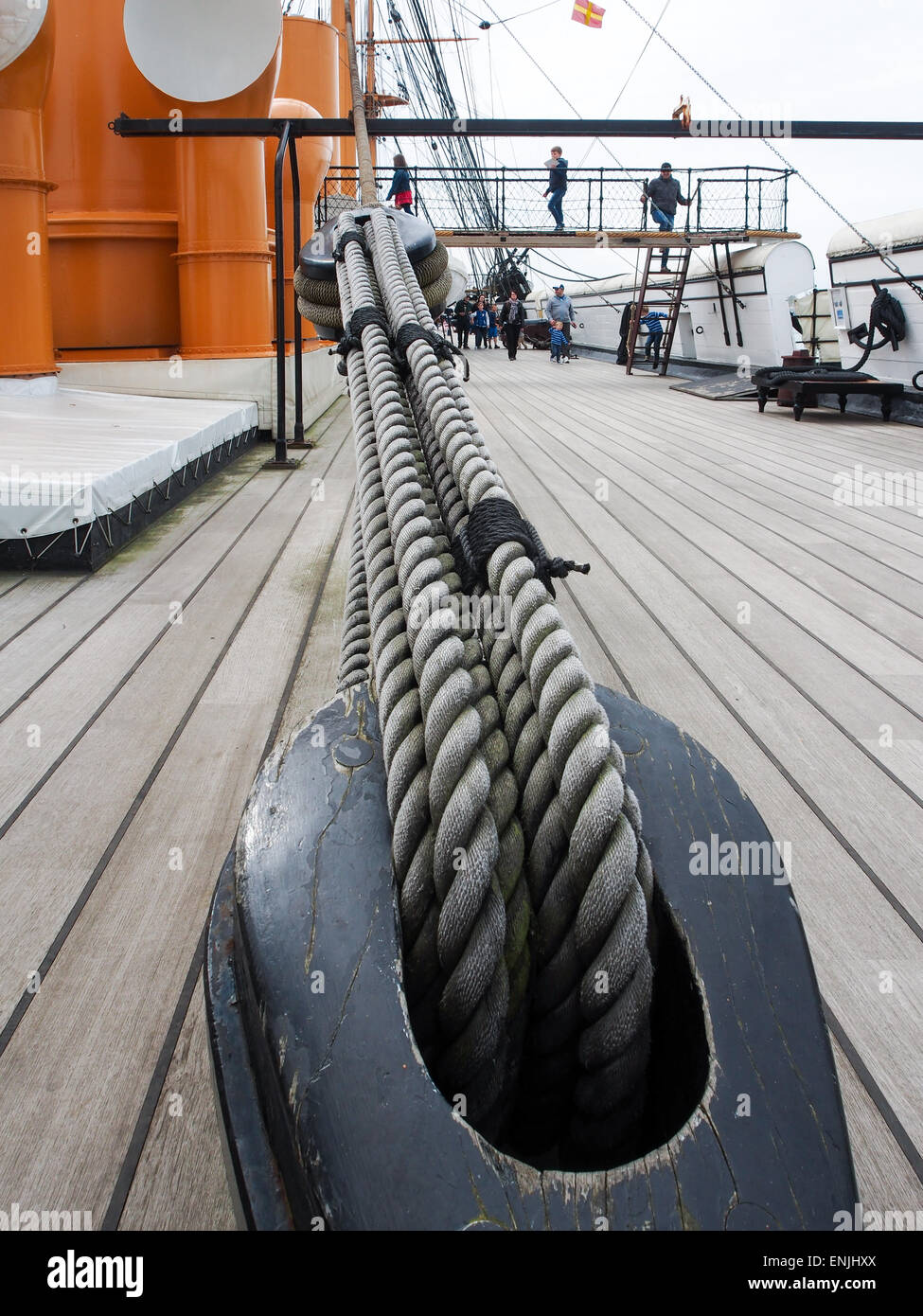 Block and tackle hi-res stock photography and images - Alamy