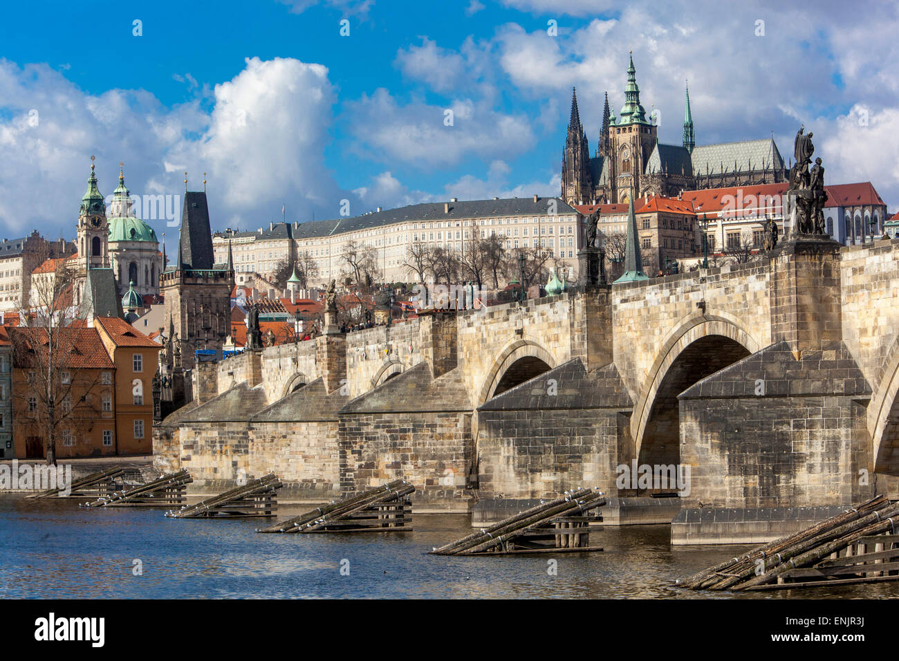 Bridge architecture hi-res stock photography and images - Alamy