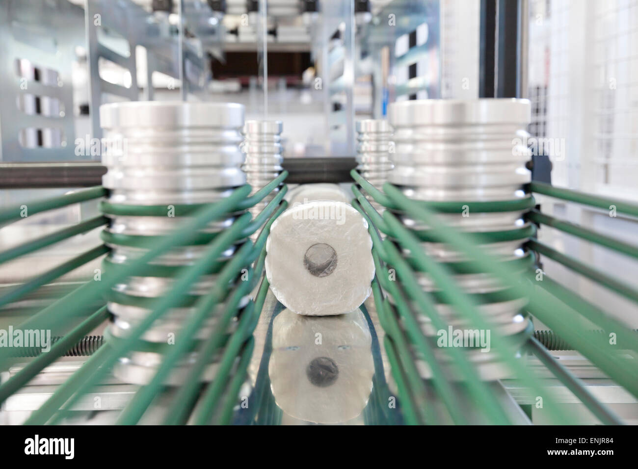 Packaging tool hi-res stock photography and images - Alamy