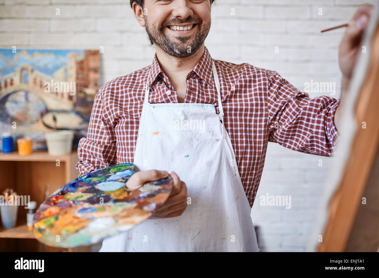 Happy artist hi-res stock photography and images - Alamy