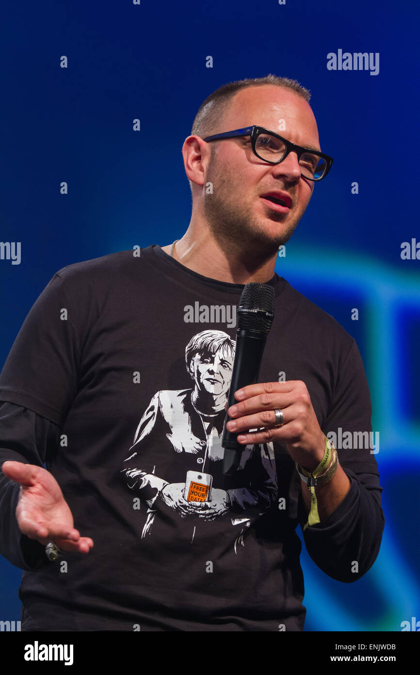 Tenchology hi-res stock photography and images - Alamy