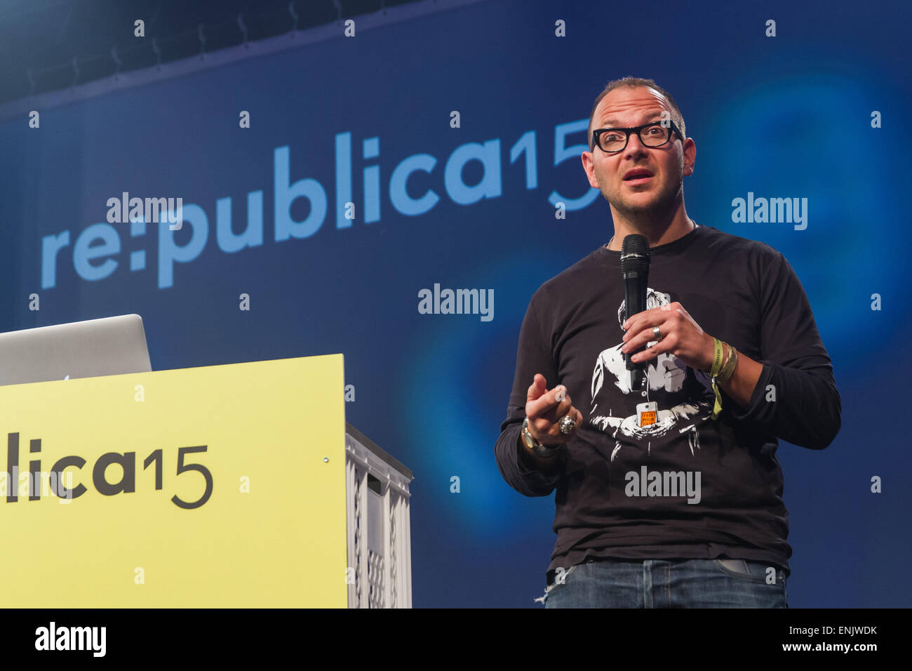 Tenchology hi-res stock photography and images - Alamy