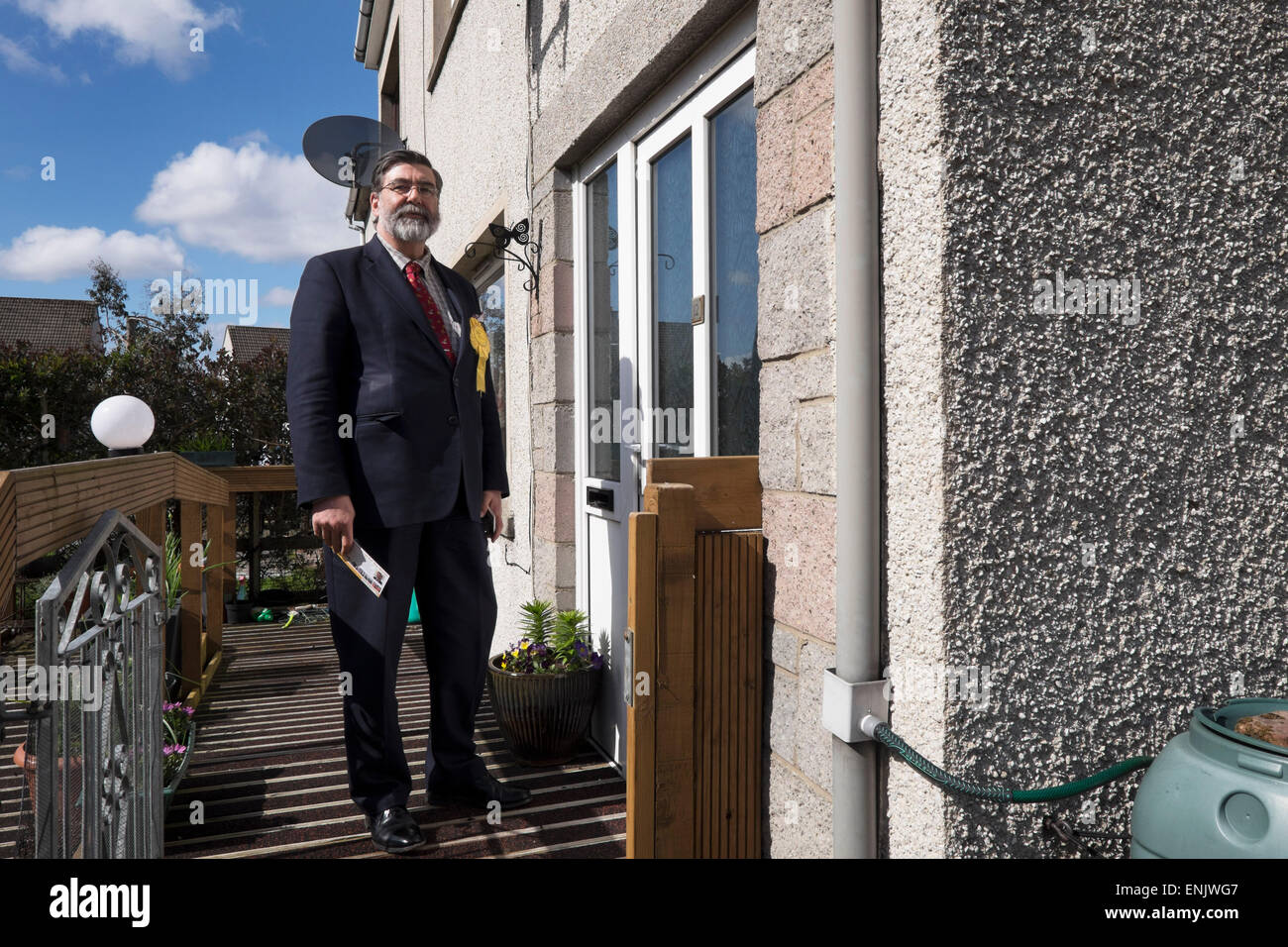 Viscount John Thurso on the 2015 campaign trail in Tain, Ross and ...