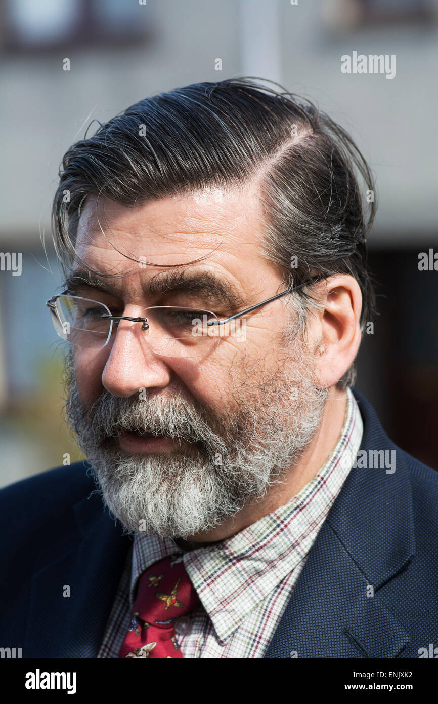 Viscount John Thurso on the 2015 campaign trail in Tain, Ross and ...