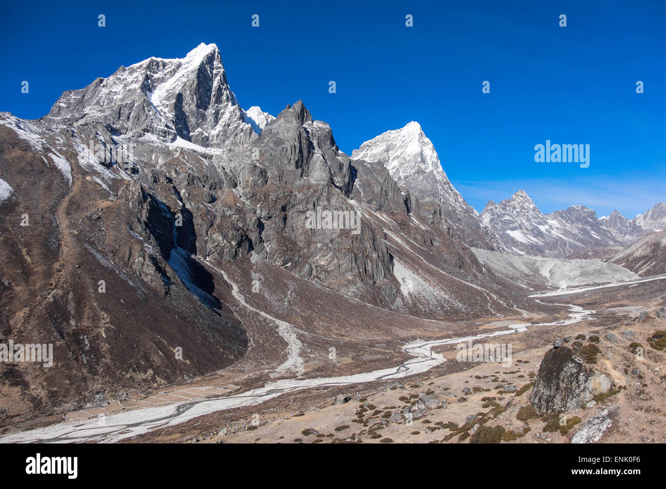 The Himalayan peaks of Taboche and Arakam Tse above the Chola Valley in ...