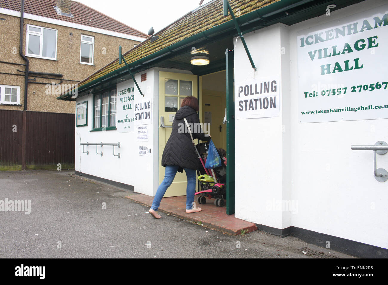Ickenham station hi-res stock photography and images - Alamy