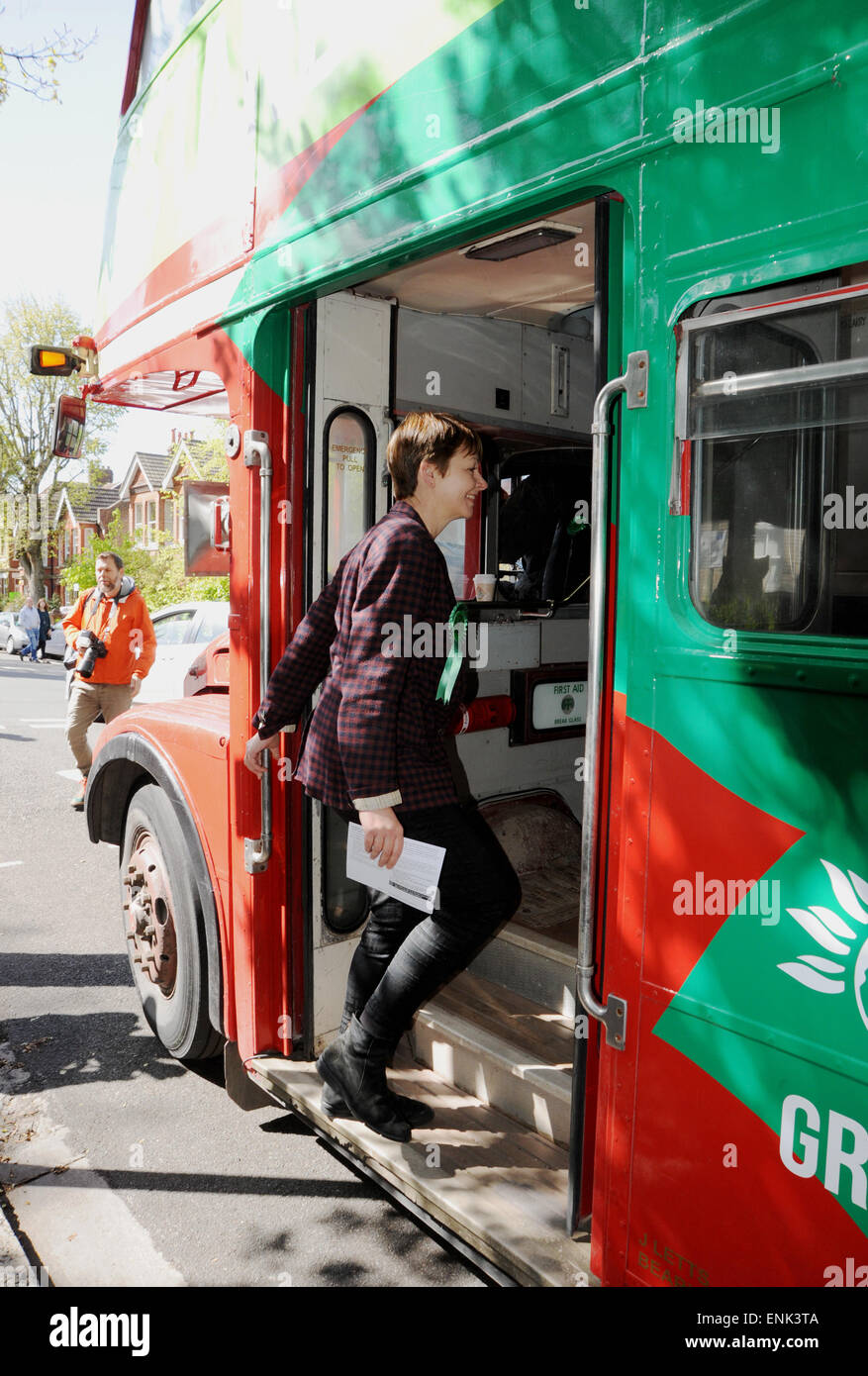 News election buses hi-res stock photography and images - Alamy