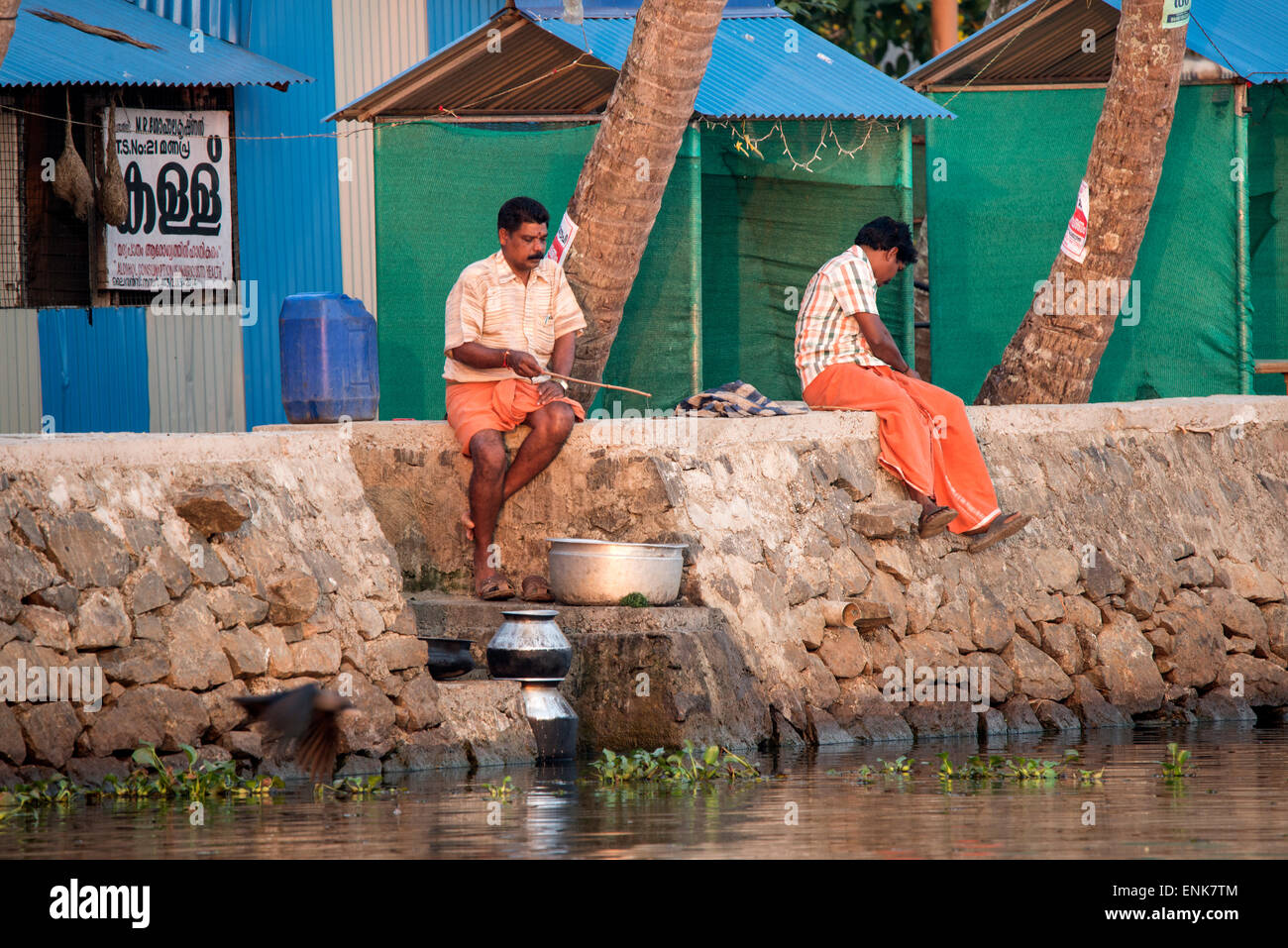 India fishing villages hi-res stock photography and images - Alamy