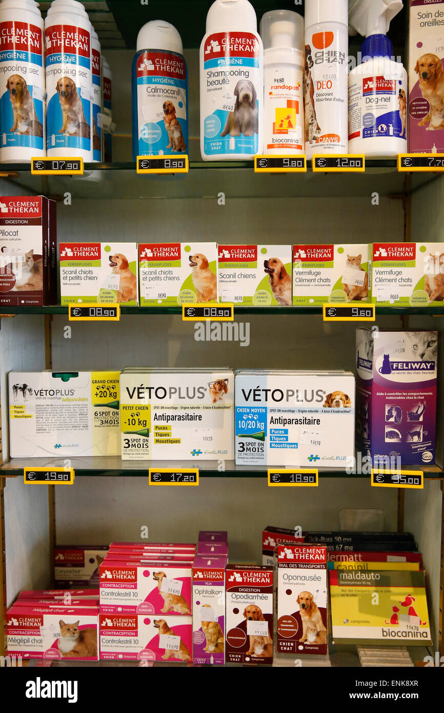 Veterinary medicines hi-res stock photography and images - Alamy