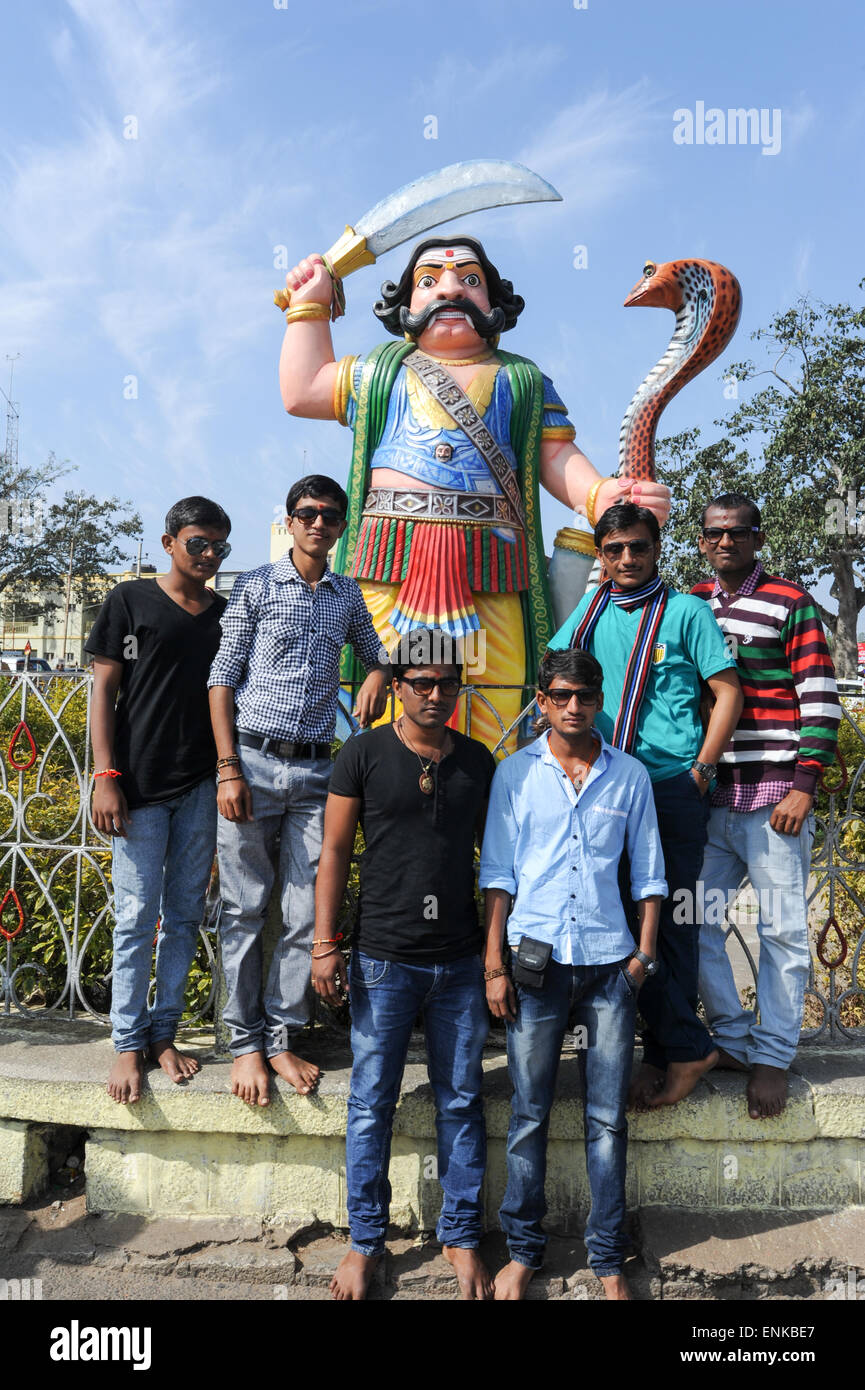 Statue mahishasura mysore hi-res stock photography and images - Alamy