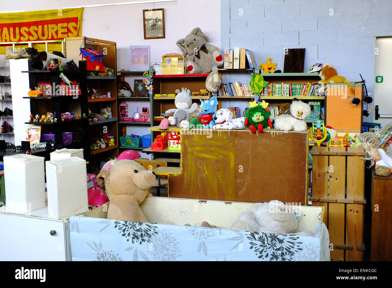 Secondhand toys hi-res stock photography and images - Alamy