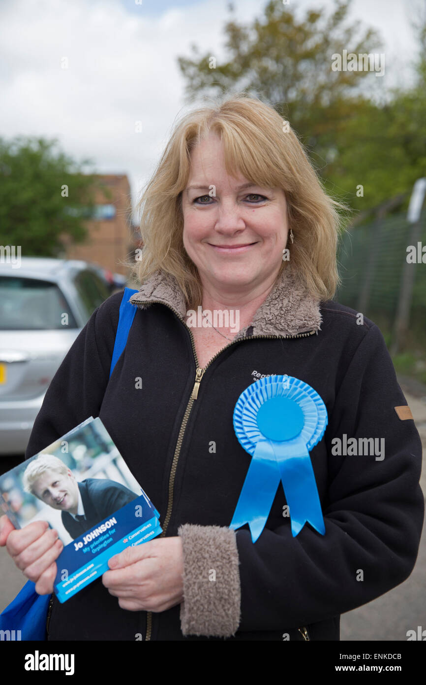 Angela Page,Cray Valley East Ward, joined Jo Johnson MP outside ...