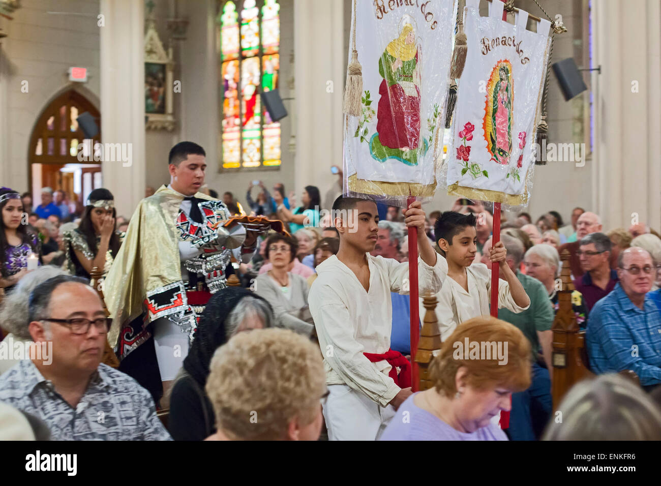 Detroit, Michigan - A "mass mob" fills Ste. Anne de Detroit Catholic ...