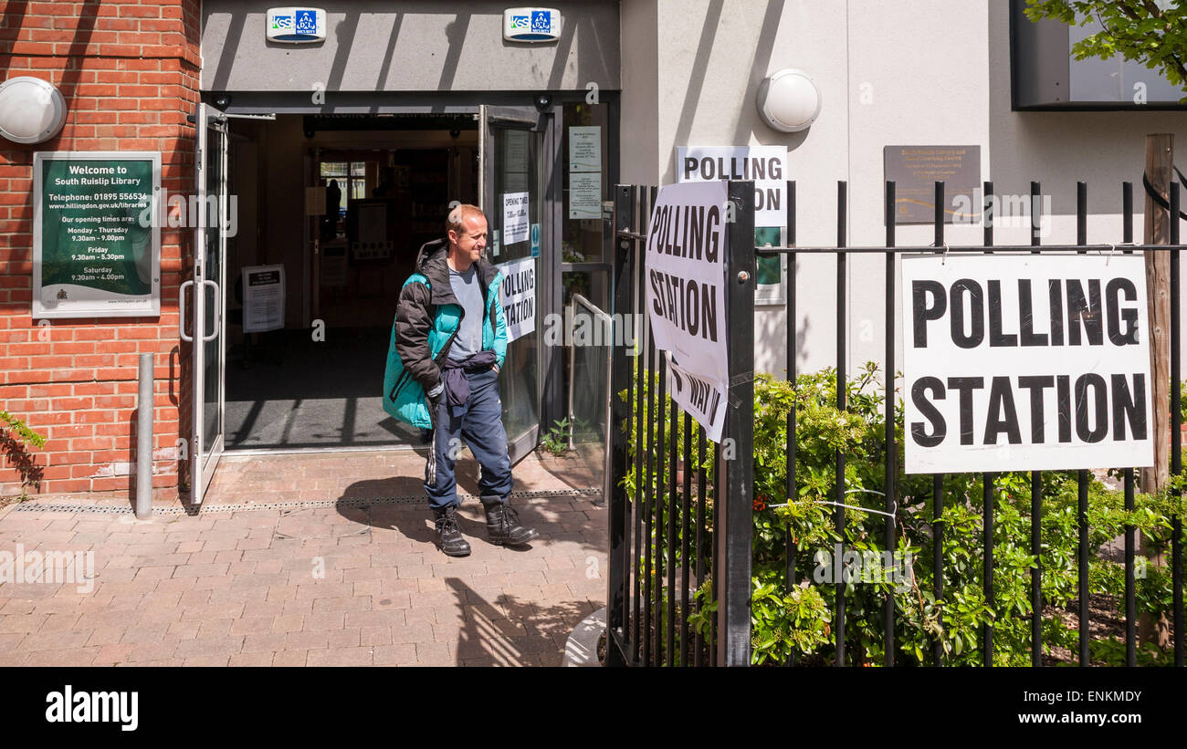 South ruislip library hi-res stock photography and images - Alamy
