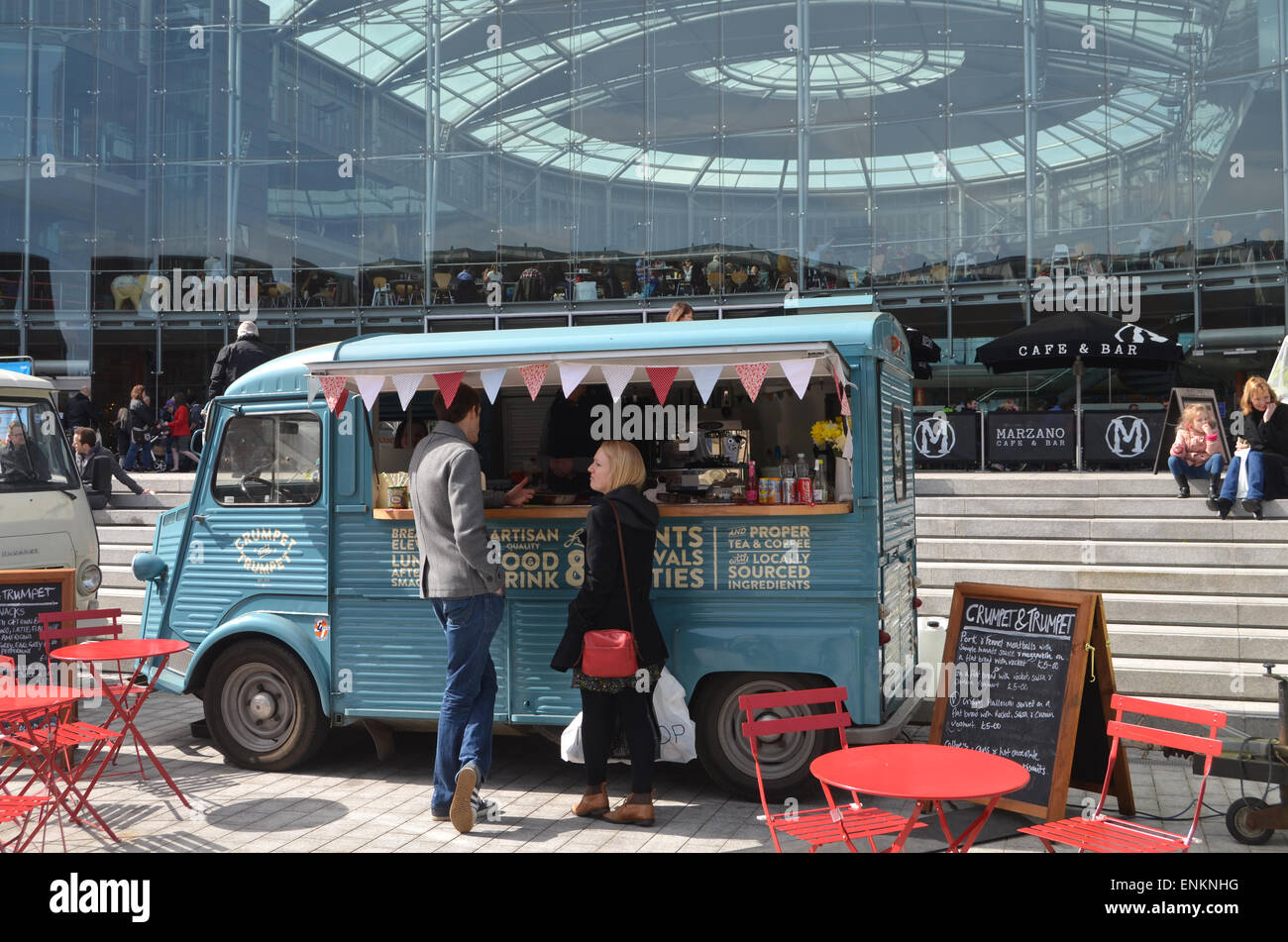 Mobile food stall hi-res stock photography and images - Alamy