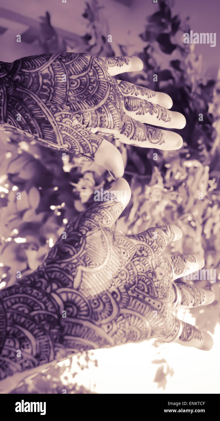 Mehandi paste hi-res stock photography and images - Alamy