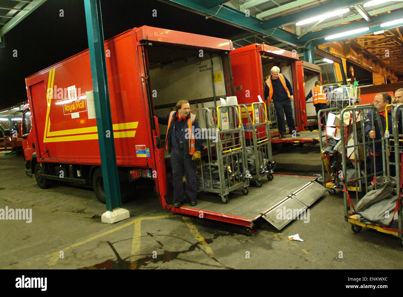 Royal mail sorting train hi-res stock photography and images - Alamy