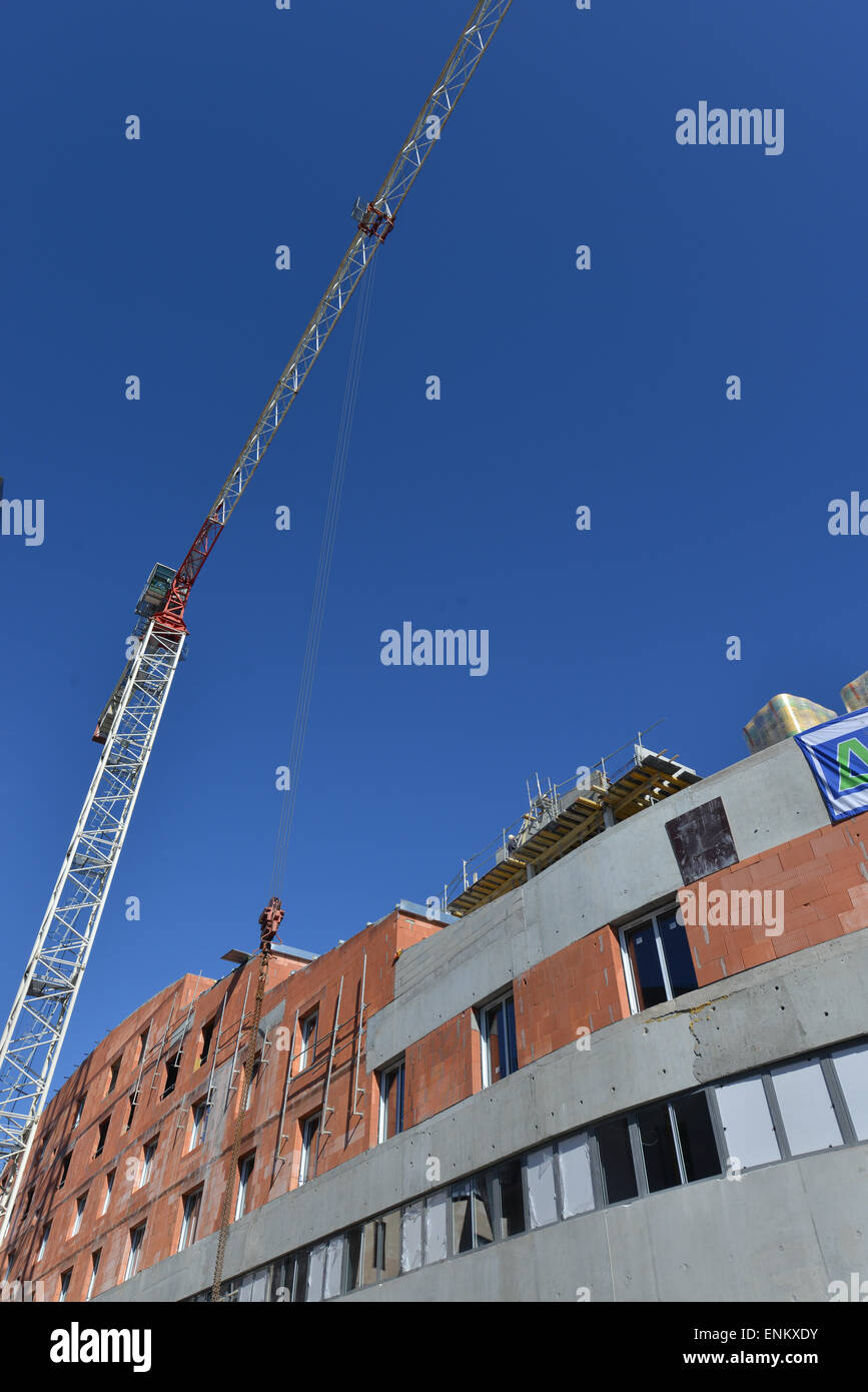 Construction site -Tower Crane Stock Photo - Alamy