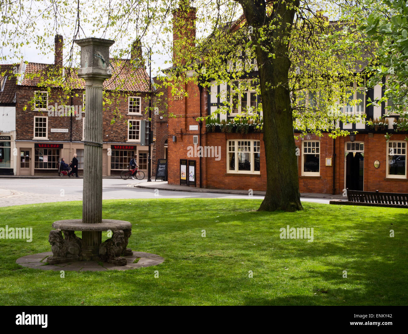 Sundial on College Green and Deansgate York Yorkshire England Stock ...