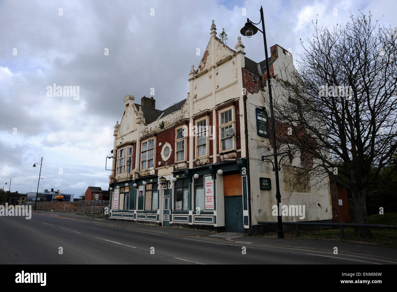 Closed down pubs uk hi-res stock photography and images - Alamy
