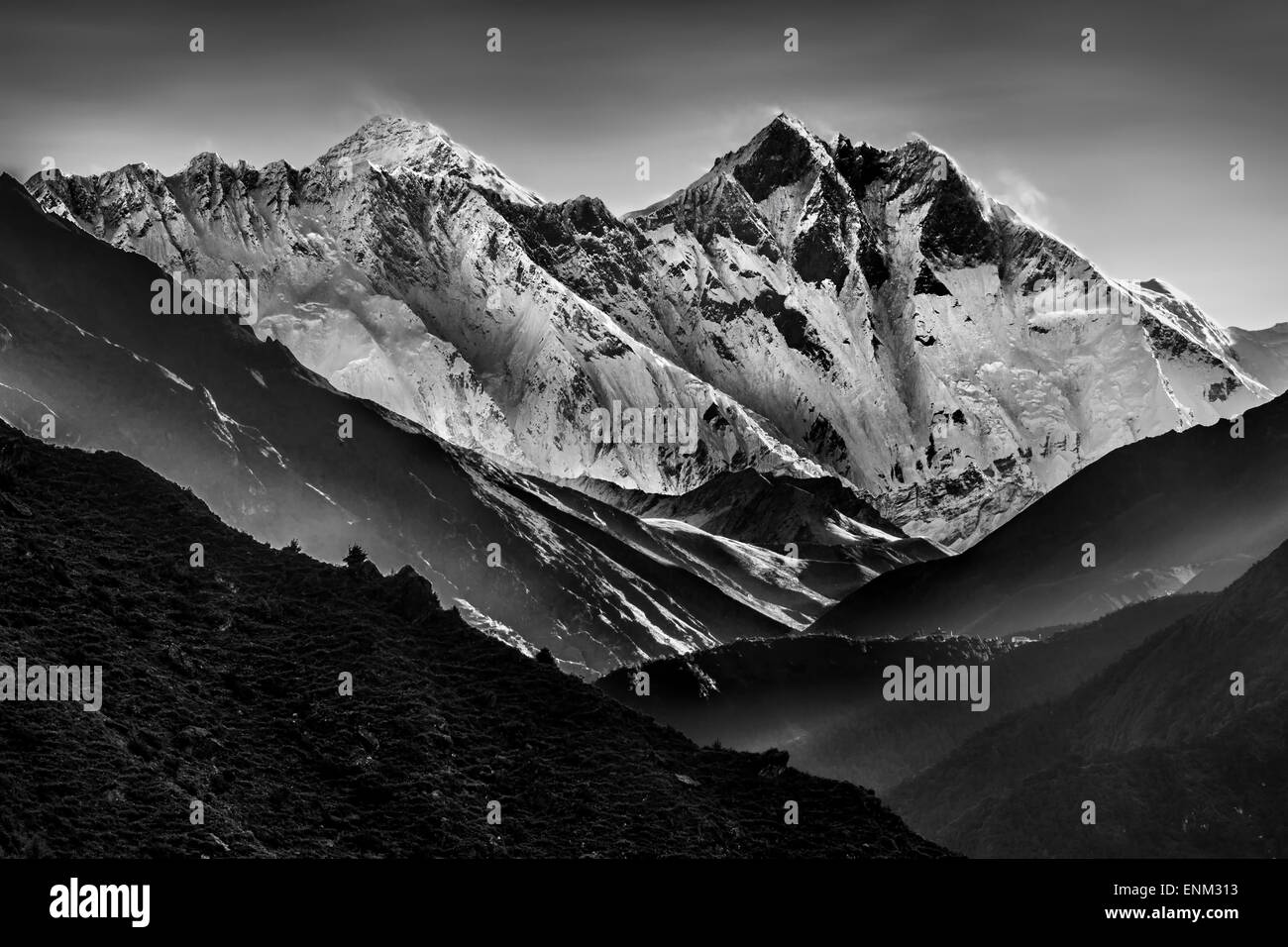 Himalaya everest mountain range panorama hi-res stock photography and ...