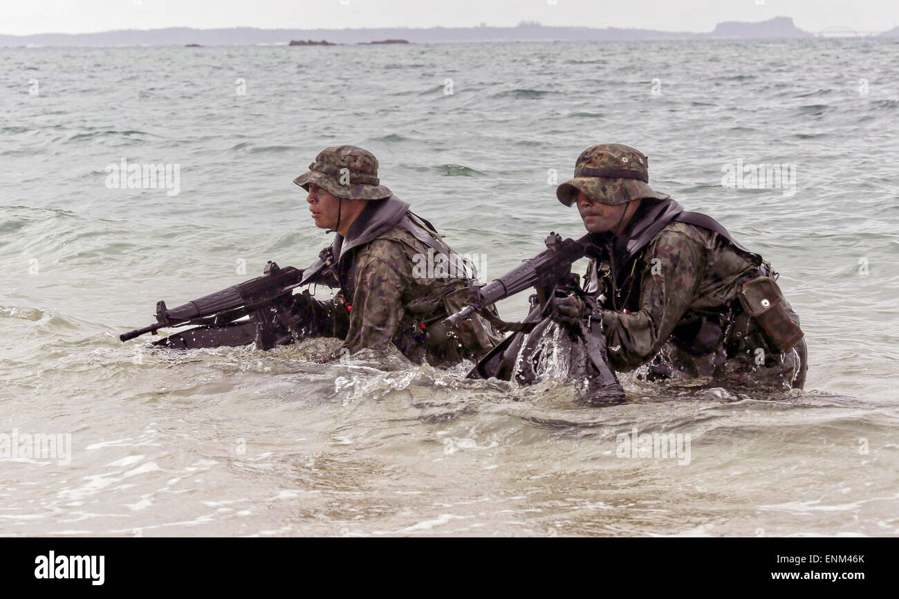 Japanese Ground Self-Defense scout swimmer special operation commandos ...