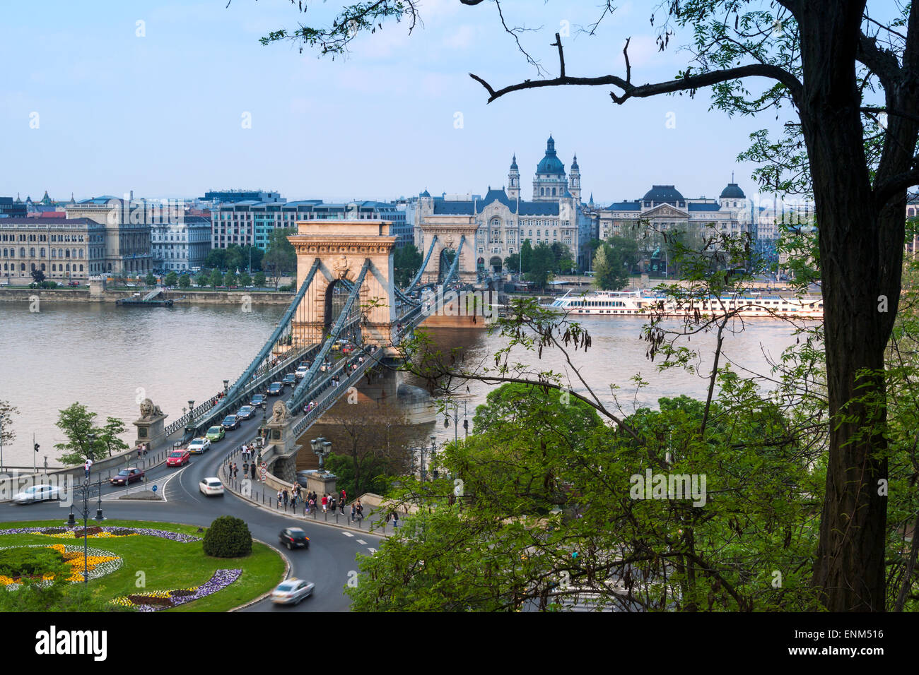 The famous Chain Bridge in Budapest, Hungary Stock Photo - Alamy