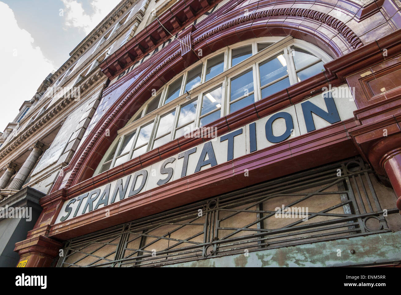 Aldwych tube station hi-res stock photography and images - Alamy