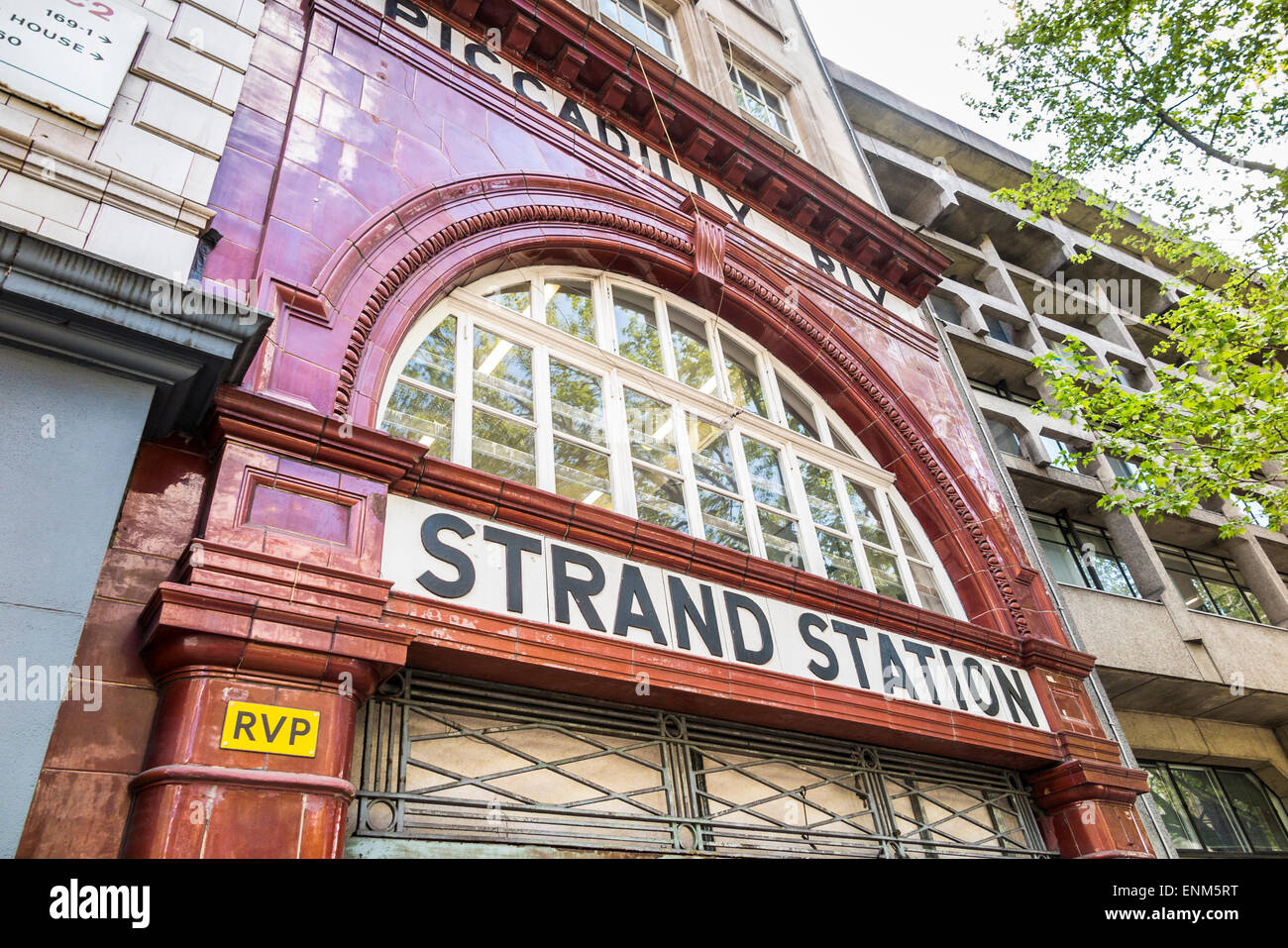Aldwych tube station hi-res stock photography and images - Alamy