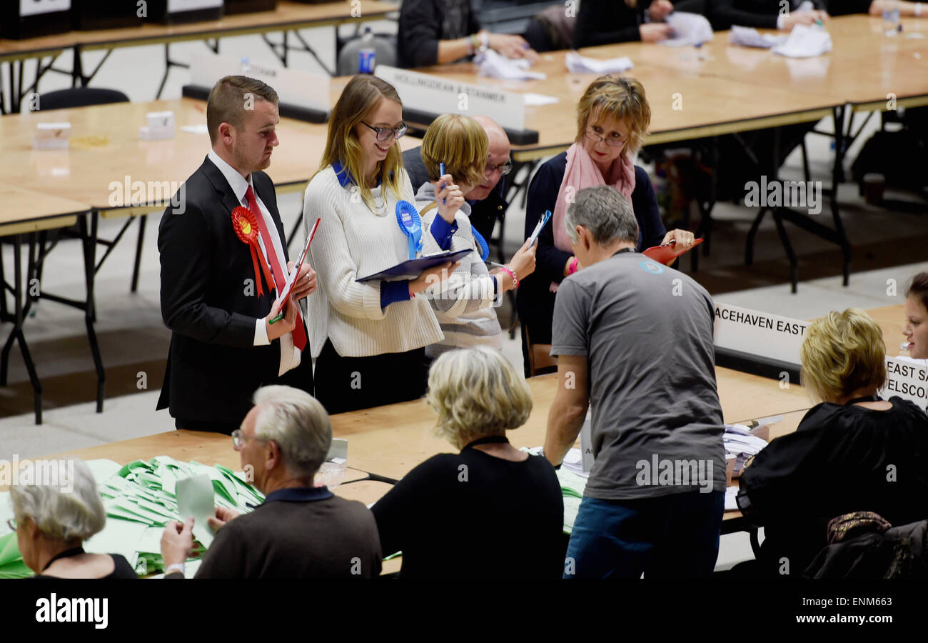 Brighton UK 8th May 2015 - Early scenes in The Brighton Centre as they ...