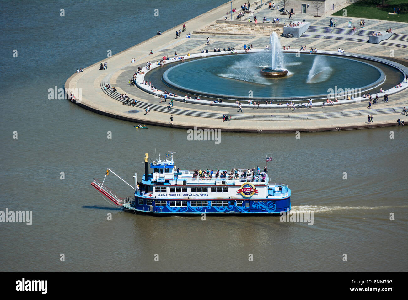 Gateway clipper fleet paddle hi-res stock photography and images - Alamy