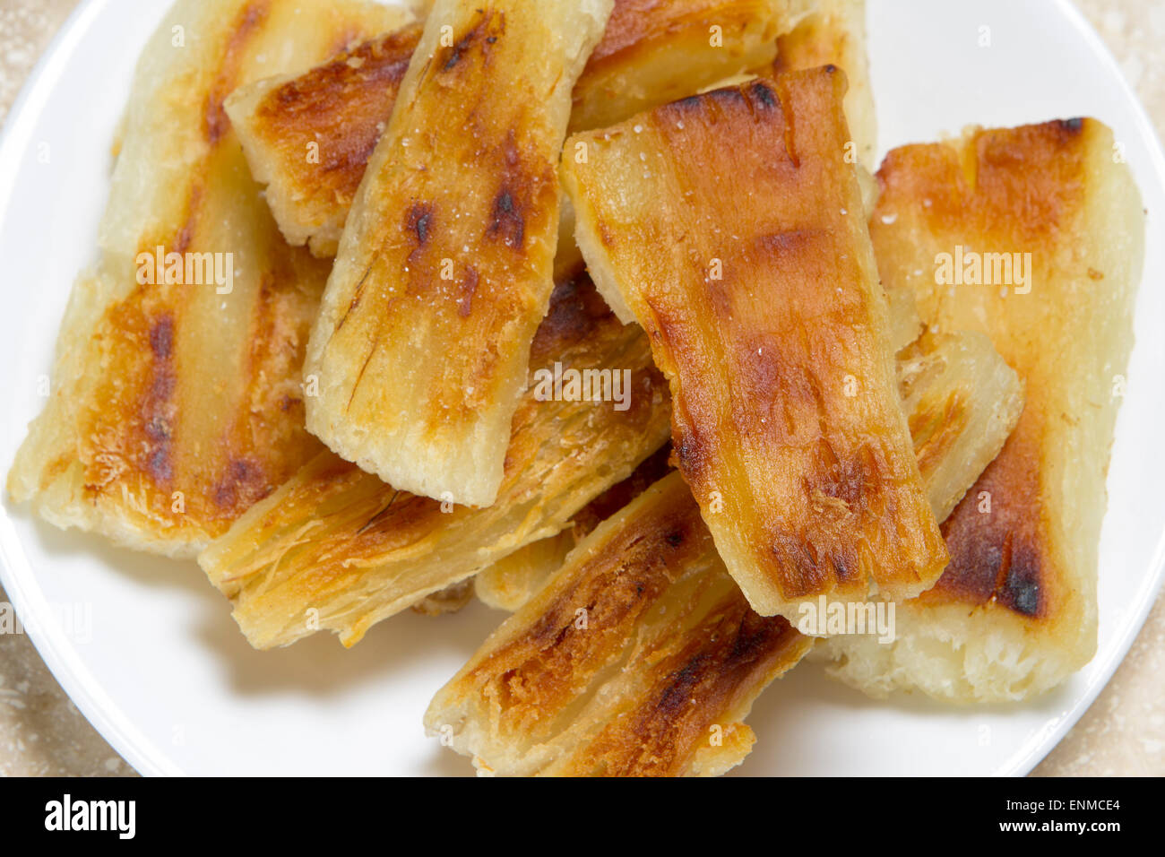 Cassava tropical food hi-res stock photography and images - Alamy