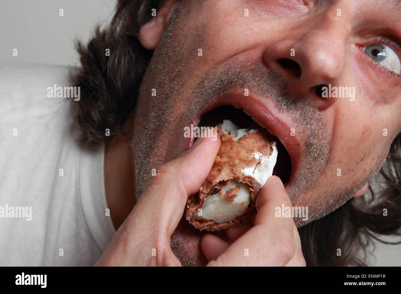 Italian man traditional hi-res stock photography and images - Alamy