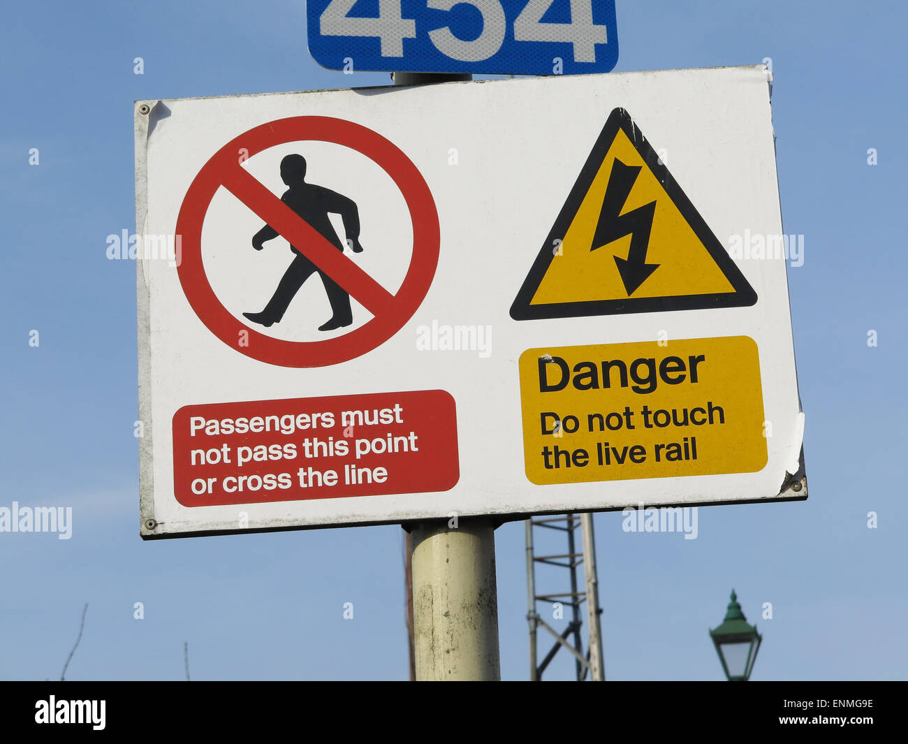 Trains railway safety signage hi-res stock photography and images - Alamy