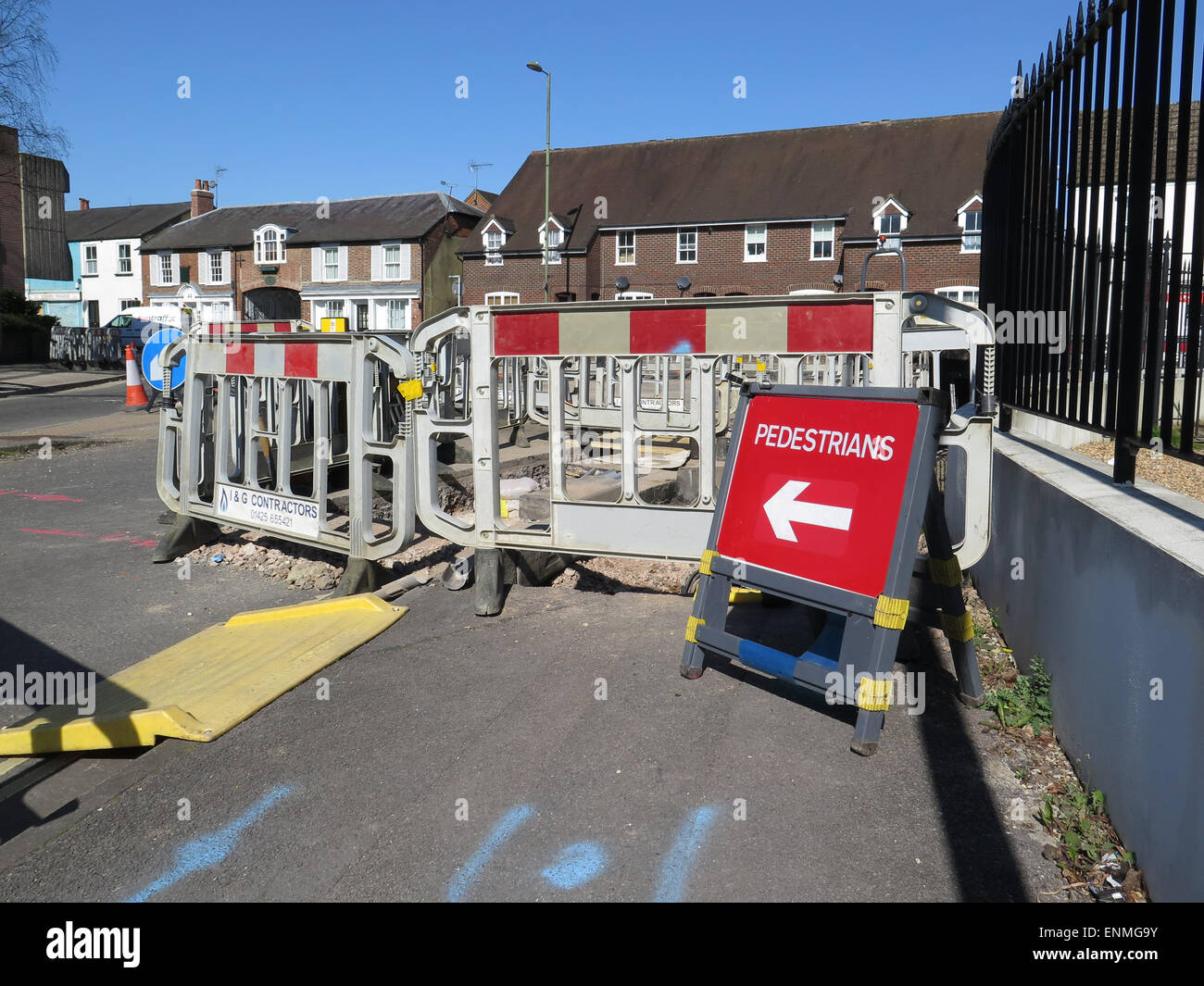 Roadworks: repairing a gas main Stock Photo - Alamy