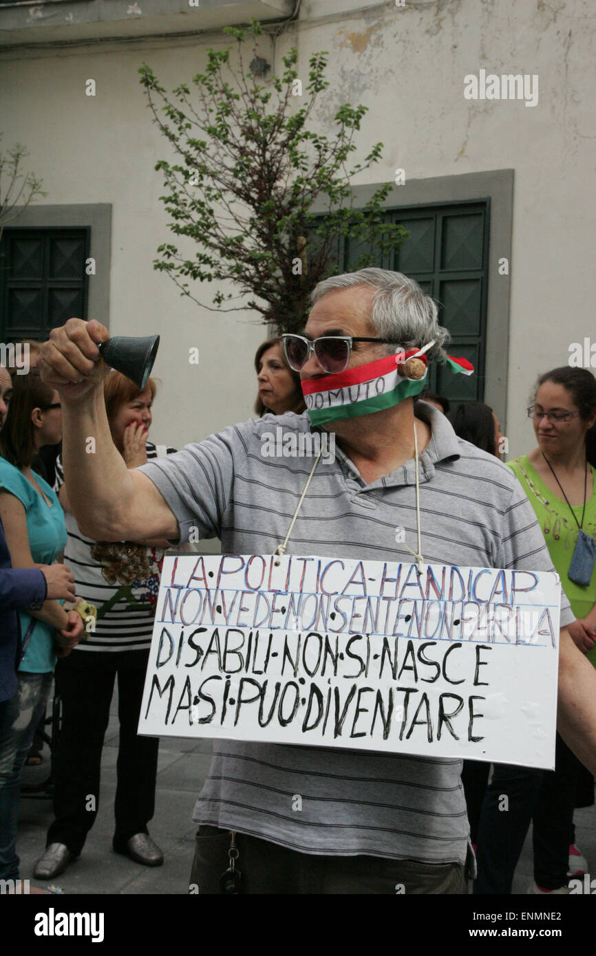 Severely disabled people hi-res stock photography and images - Alamy