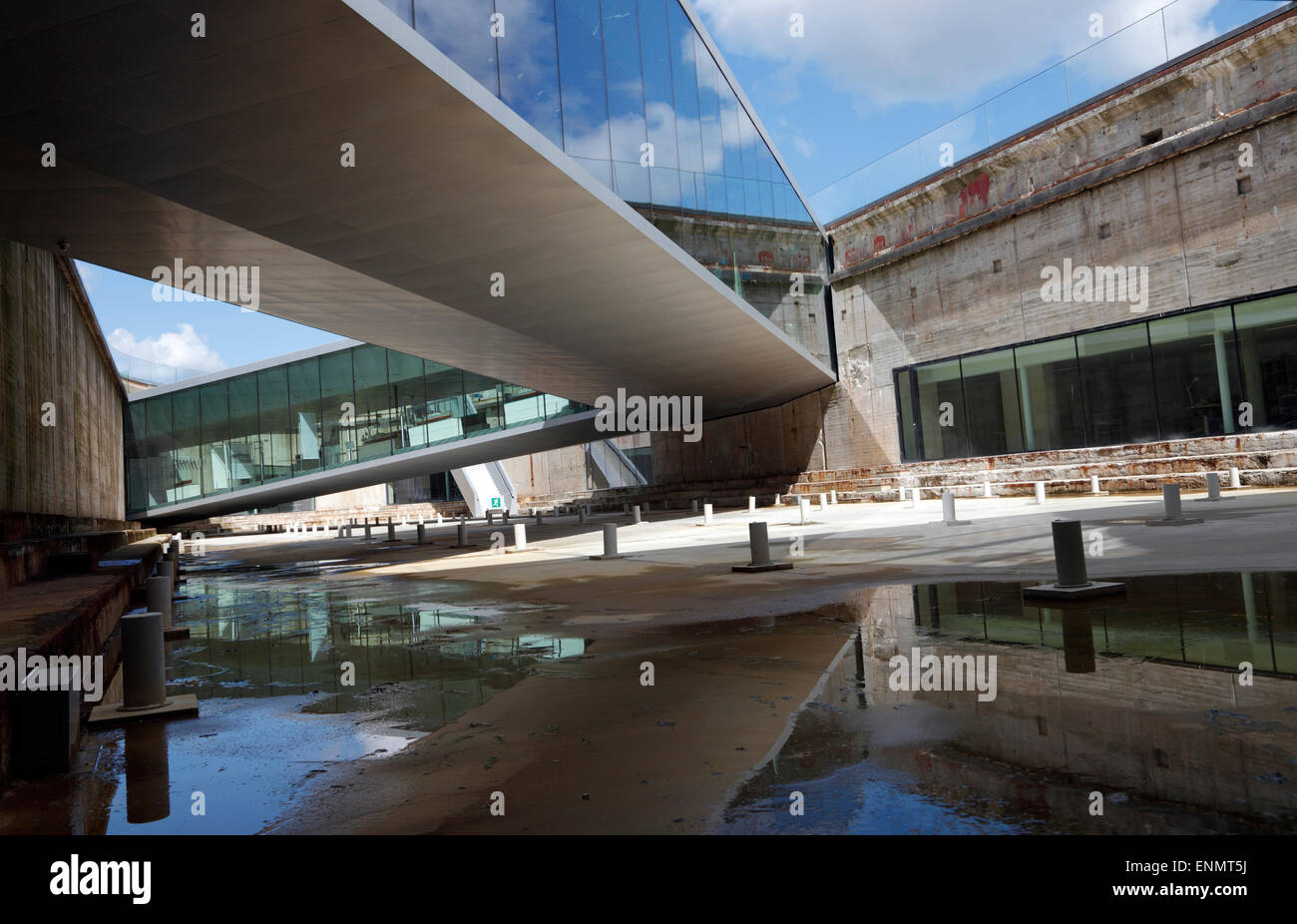 The underground Danish Maritime Museum (M/S Museet for Søfart) built ...