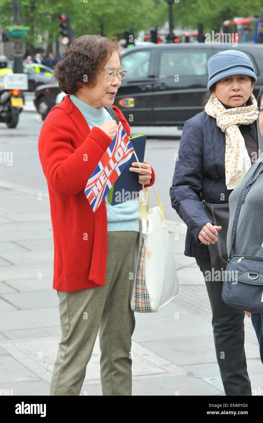 Handing out newspaper hi-res stock photography and images - Alamy