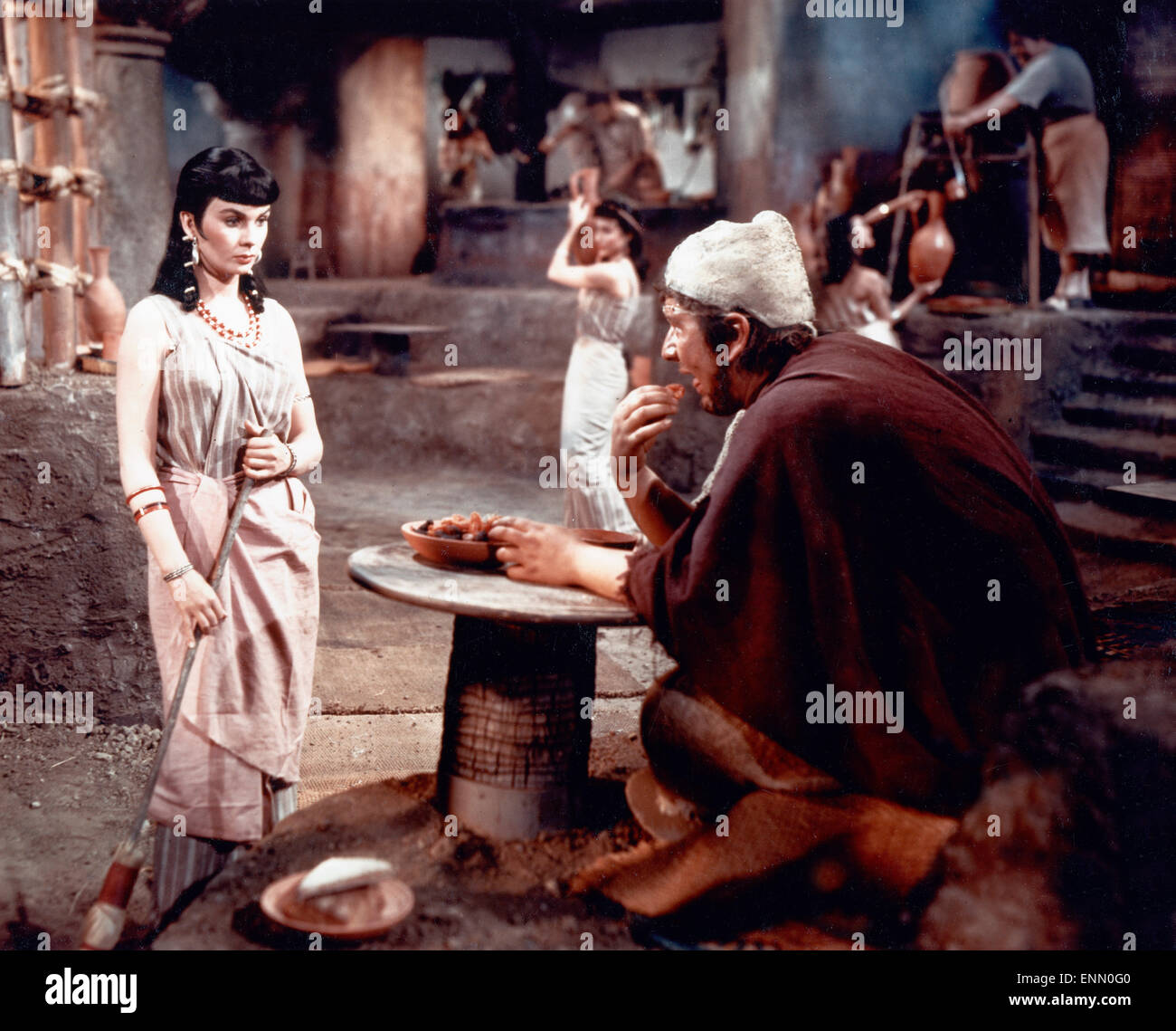 Sinuhe the egyptian (1954) hi-res stock photography and images - Alamy
