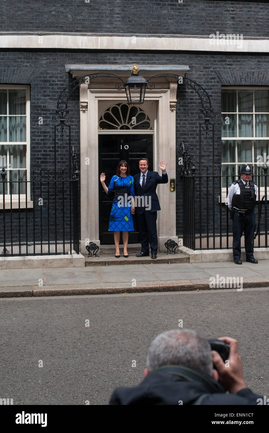 Lectern 10 downing street hi-res stock photography and images - Alamy